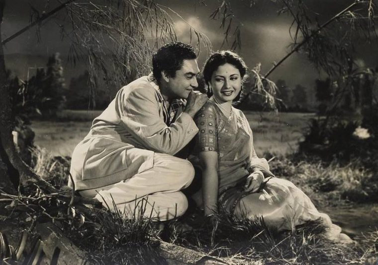 Rare & Unseen Photos Of Meena Kumari - Bollywoodirect